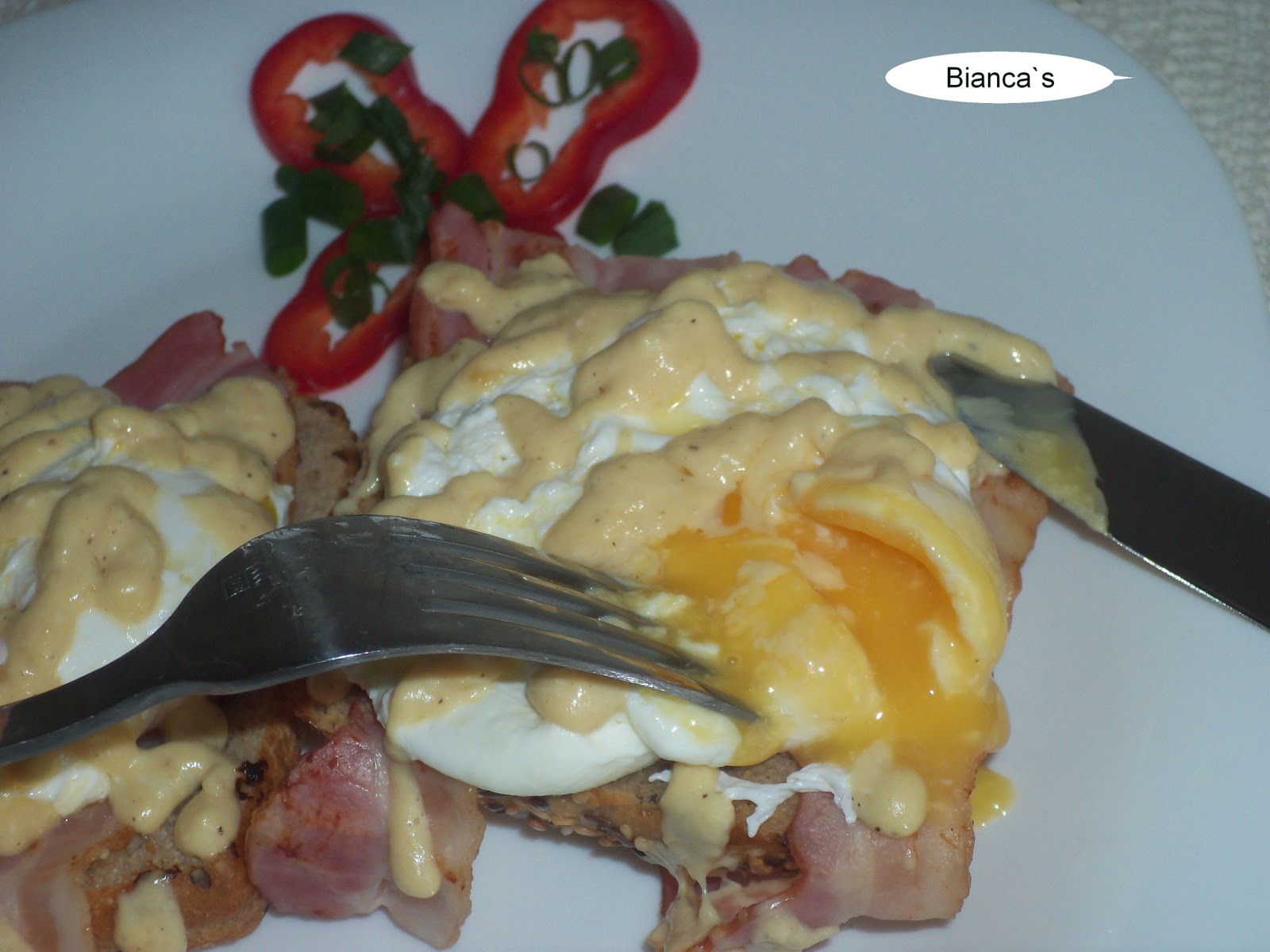 Oua Benedict ~ Bucataria din casa mea.