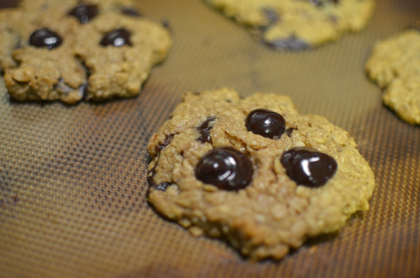 Chocolate Covered Peas: Gluten and Refined Sugar Free Chocolate Chip PB ...