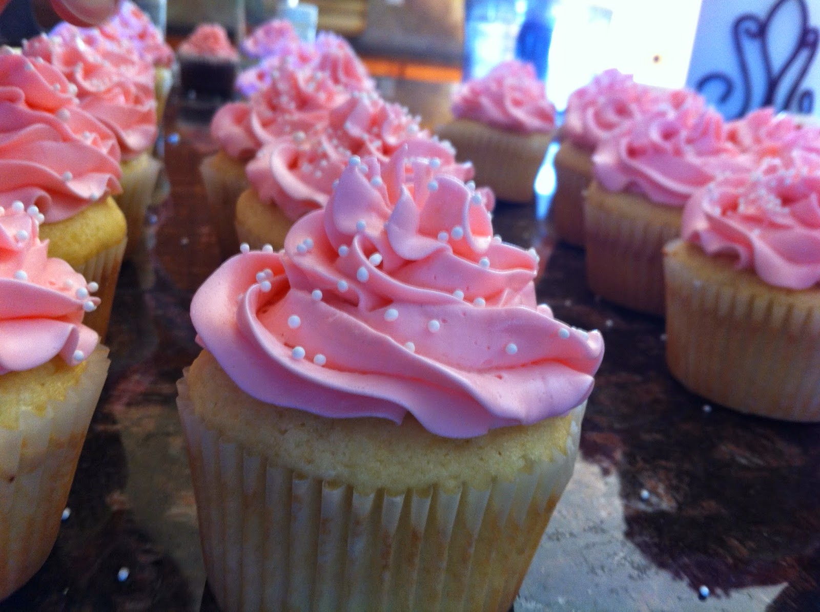 Hanai Baking: The Little Princess: A Perfectly Pink First Birthday