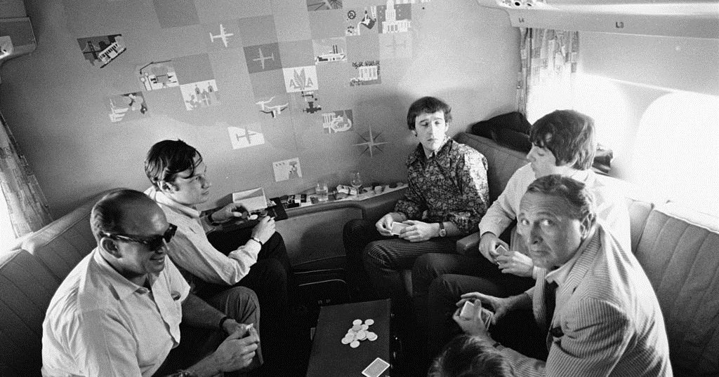 Meet the Beatles for Real: Flying to Memphis