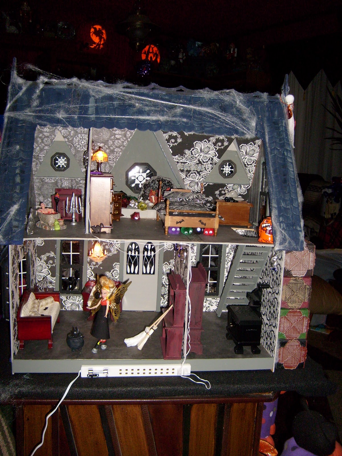 To Make or Not to Make: Haunted Dollhouse