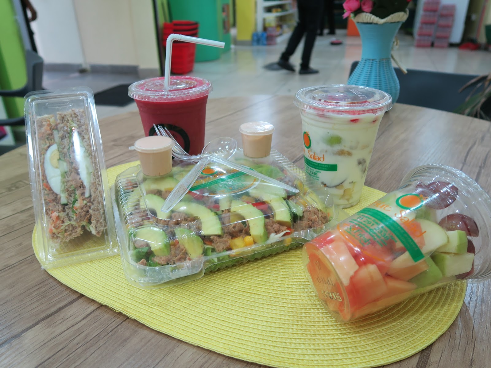 Hearts and Crafts: So Fresh Neighbourhood Market....bringing freshness ...