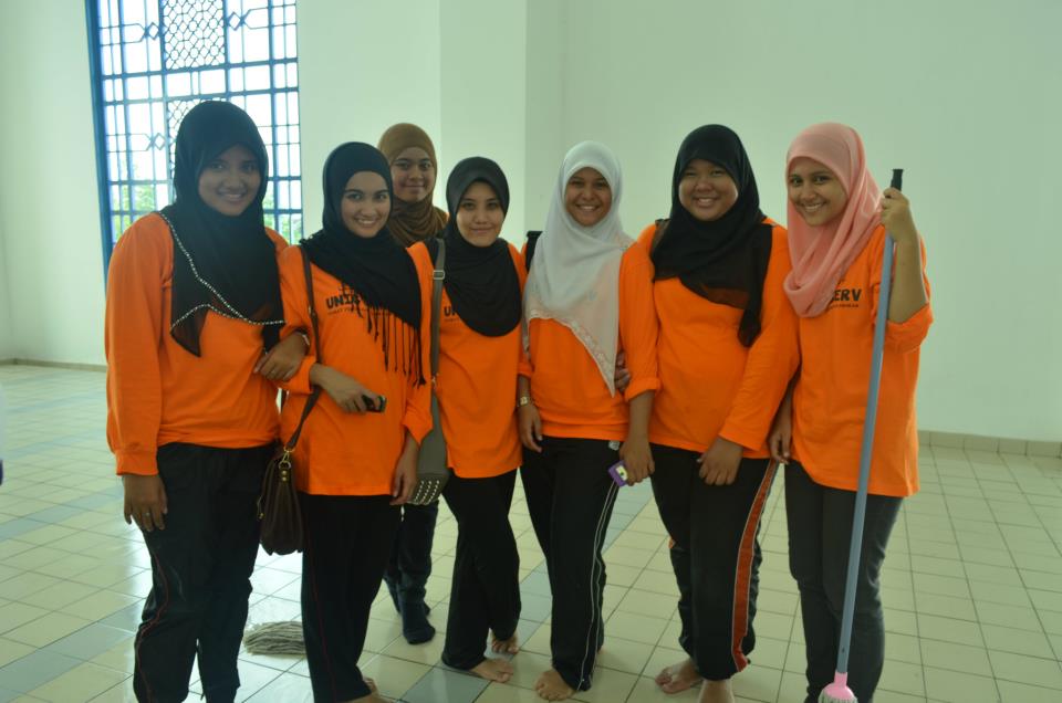 Program Khidmat Masyarakat: PROGRAM GOTONG- ROYONG MASJID