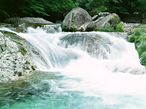 Lake Chalice: Flow Like Water