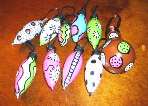 painted light bulb art design ~ Creative Art and Craft Ideas