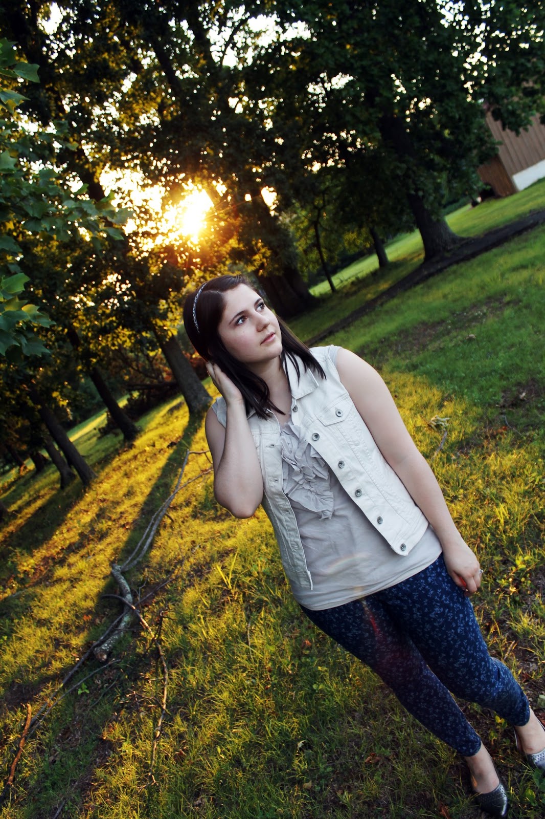 Voguish At Best: sunset: outfit 13