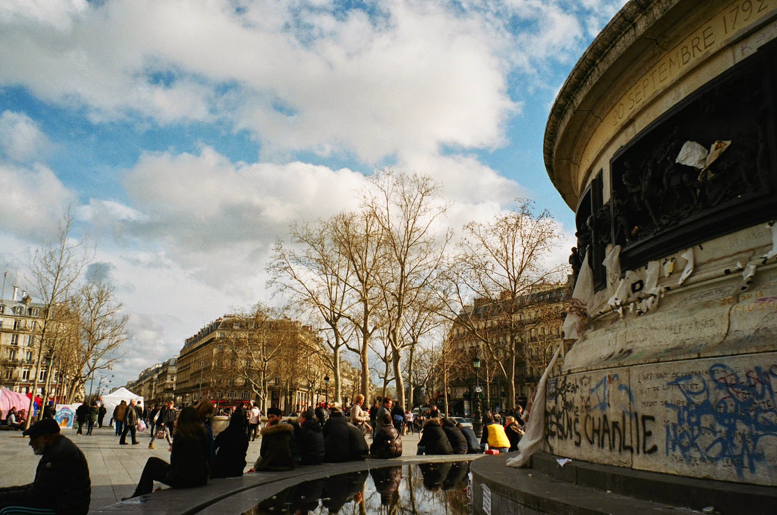 People watching in Republique, Paris |my haru