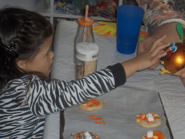 Somethings Old, New, Green, Redo!: Kid's Crafts:Roly-Poly Turkeys for ...