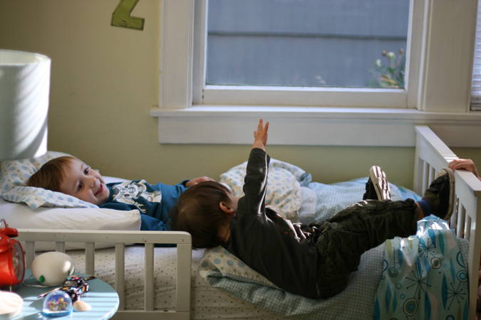 Weighing The Pros and Cons Of Top Bunk | The Odyssey Online