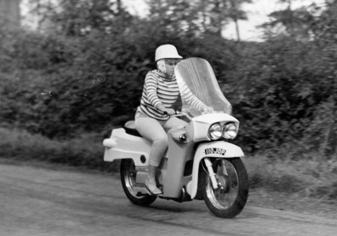 Love and a Motorcycle: Vogue Motorcycle