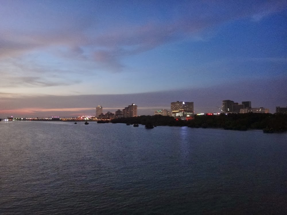 The Sky Connecting Pulau Melaka & Melaka Raya