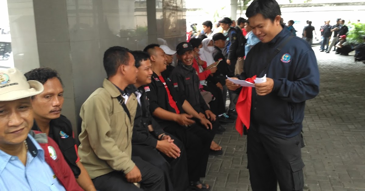 Disnaker DKI Jakarta di Datangi Buruh ~ MEDIA FSP LEM SPSI