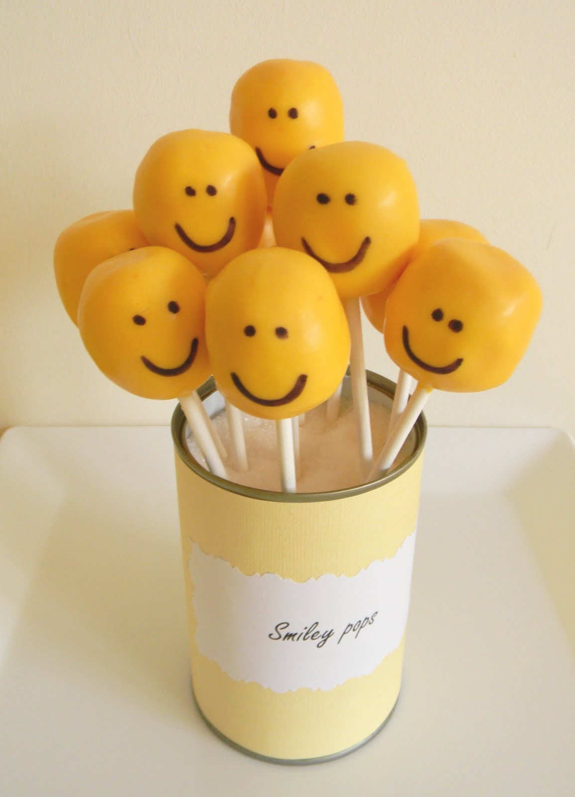 Just call me Martha: Sunshine and smiles 1st birthday party