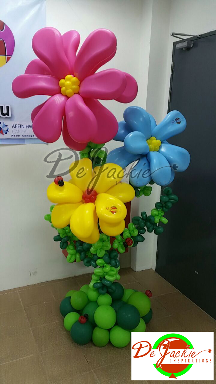 Balloon decorations for weddings, birthday parties, balloon sculptures ...