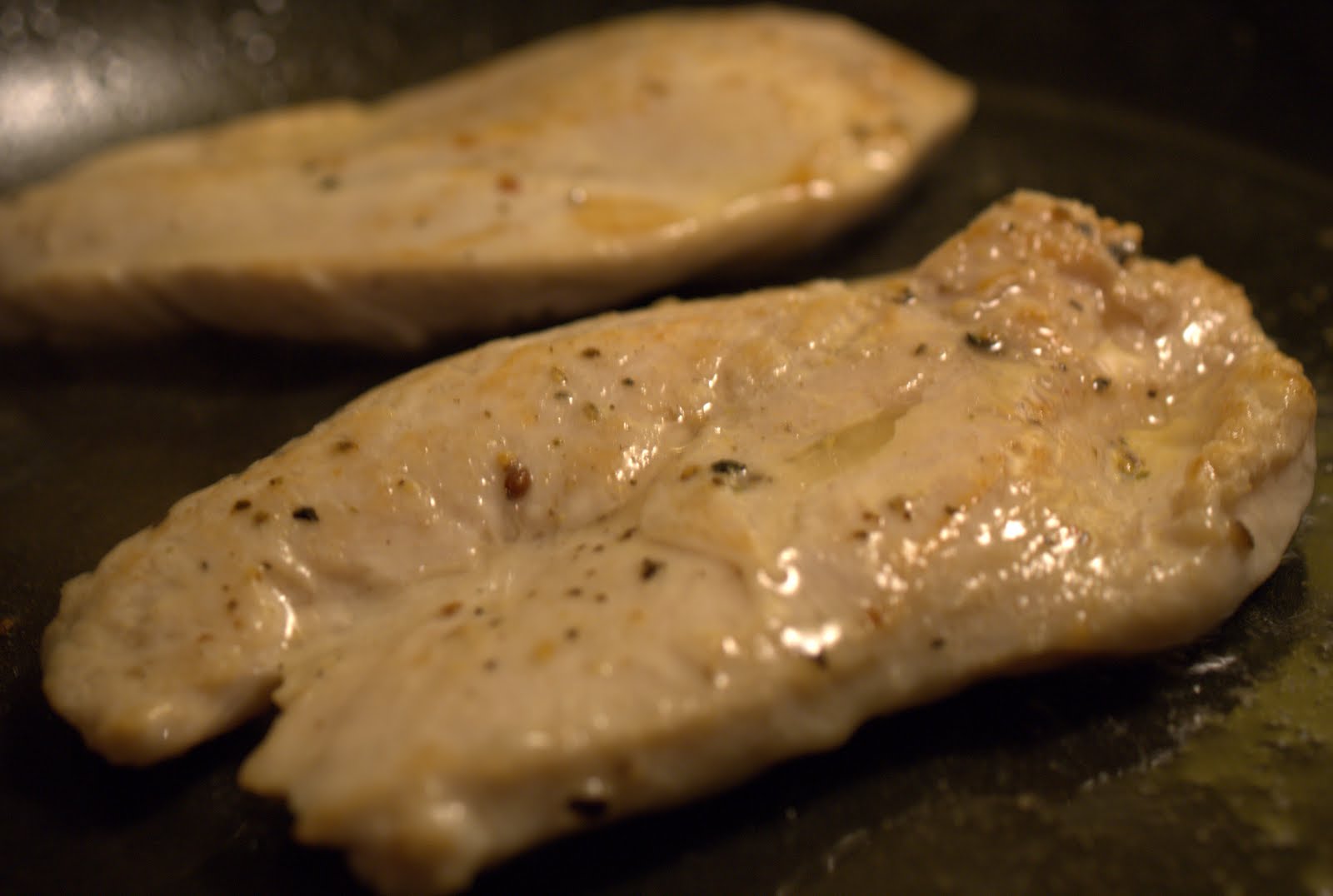 Soused Blueberries: Chicken, apple and Gorgonzola sandwich