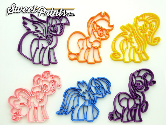 Equestria Daily - MLP Stuff!: Detailed Pony Cookie Cutter Set Appears