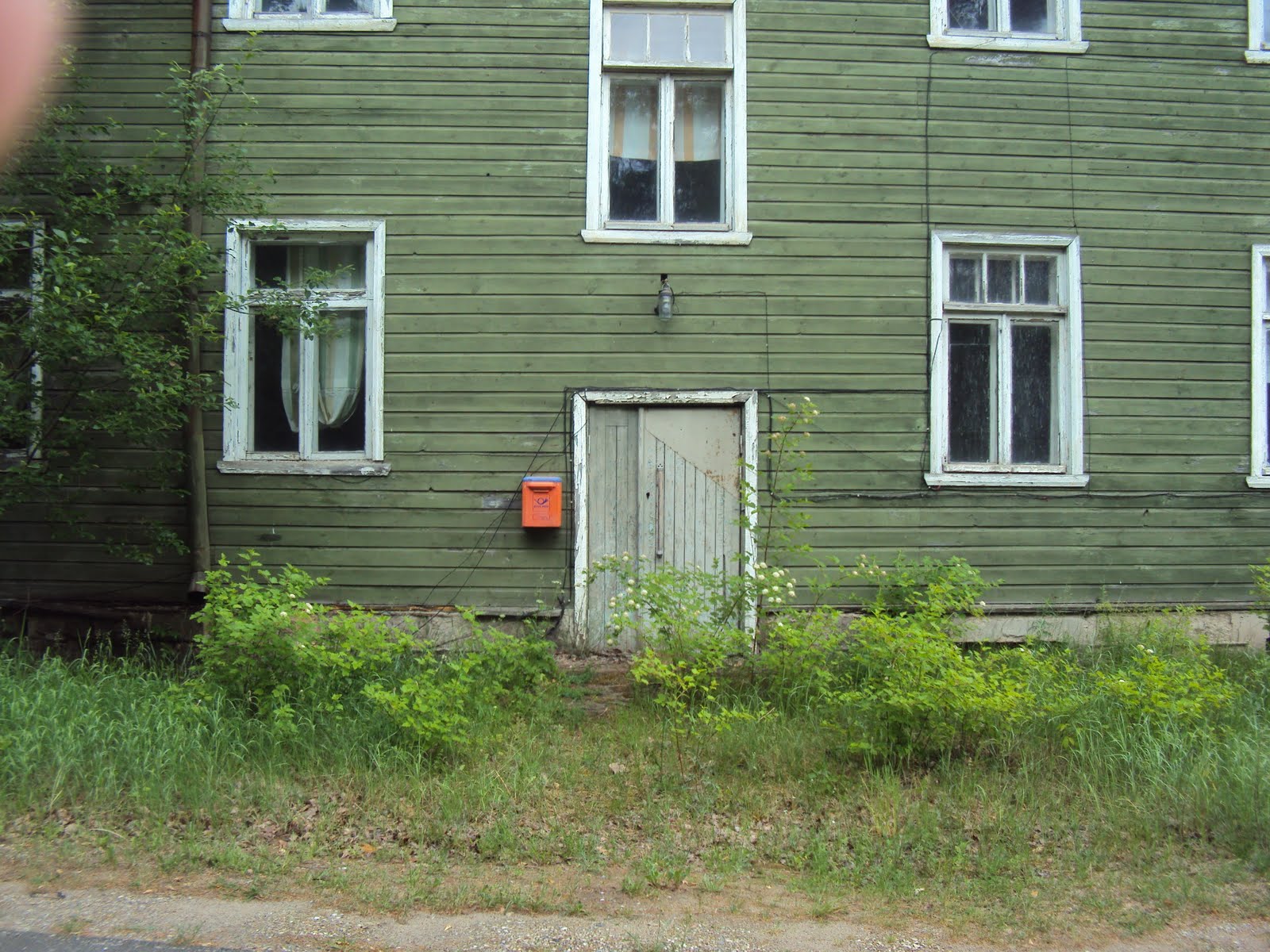 Contra -Urvaste süda: June 2011