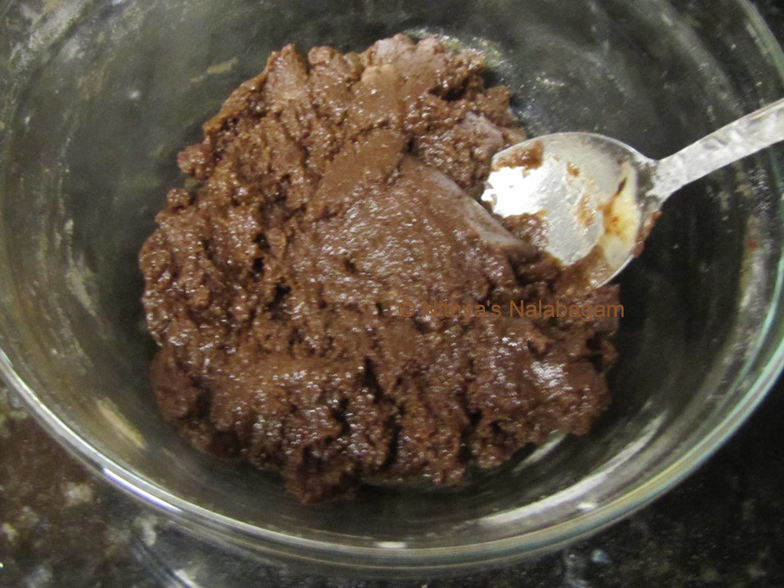 Homemade Bourbon Biscuits |Nithya's Nalabagam