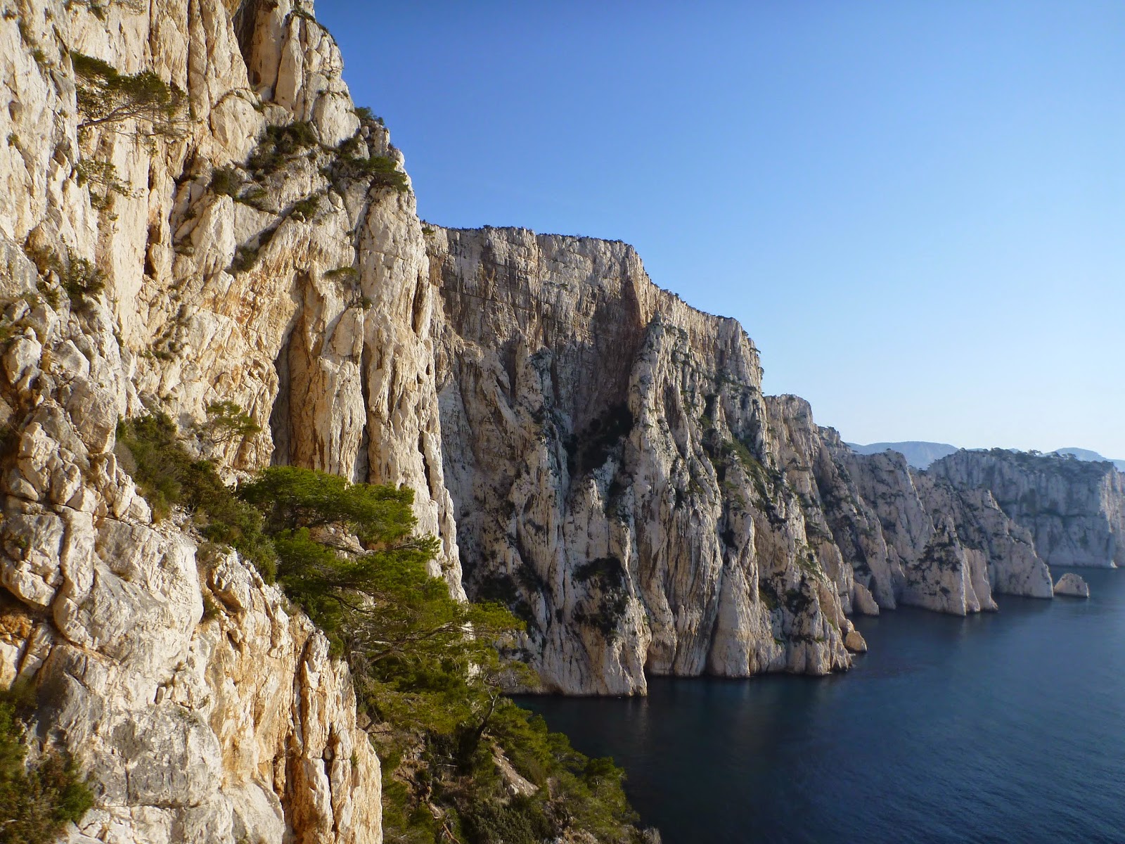 La traversee integrale des Calanques