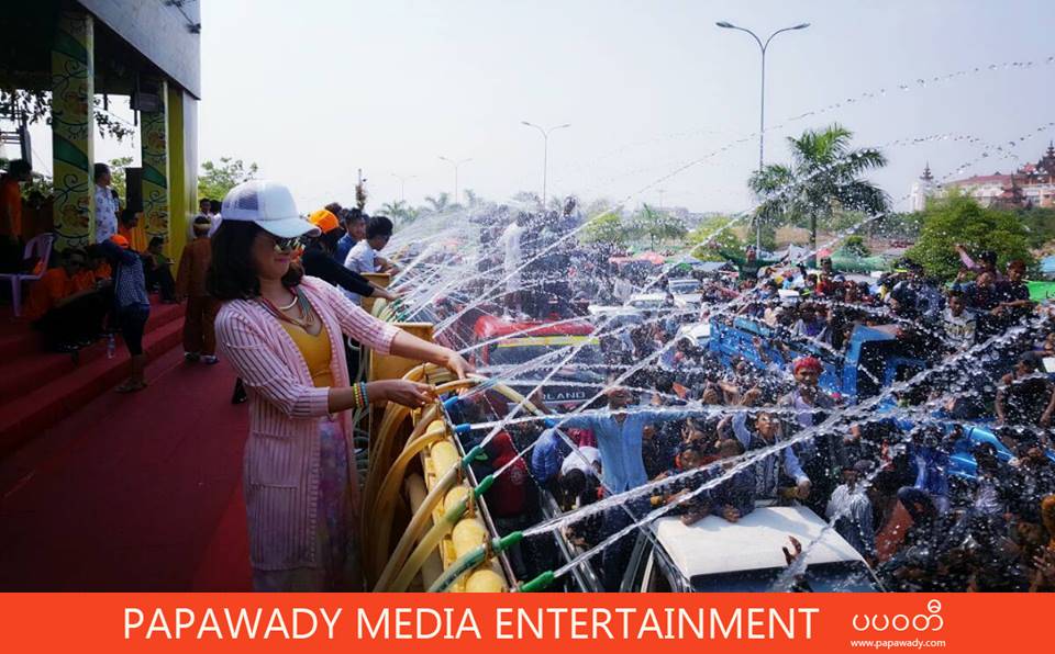 Moe Yu San's Thingyan Fashion and Snapshot Photos Day 2 & 3 in Nay Pyi Daw