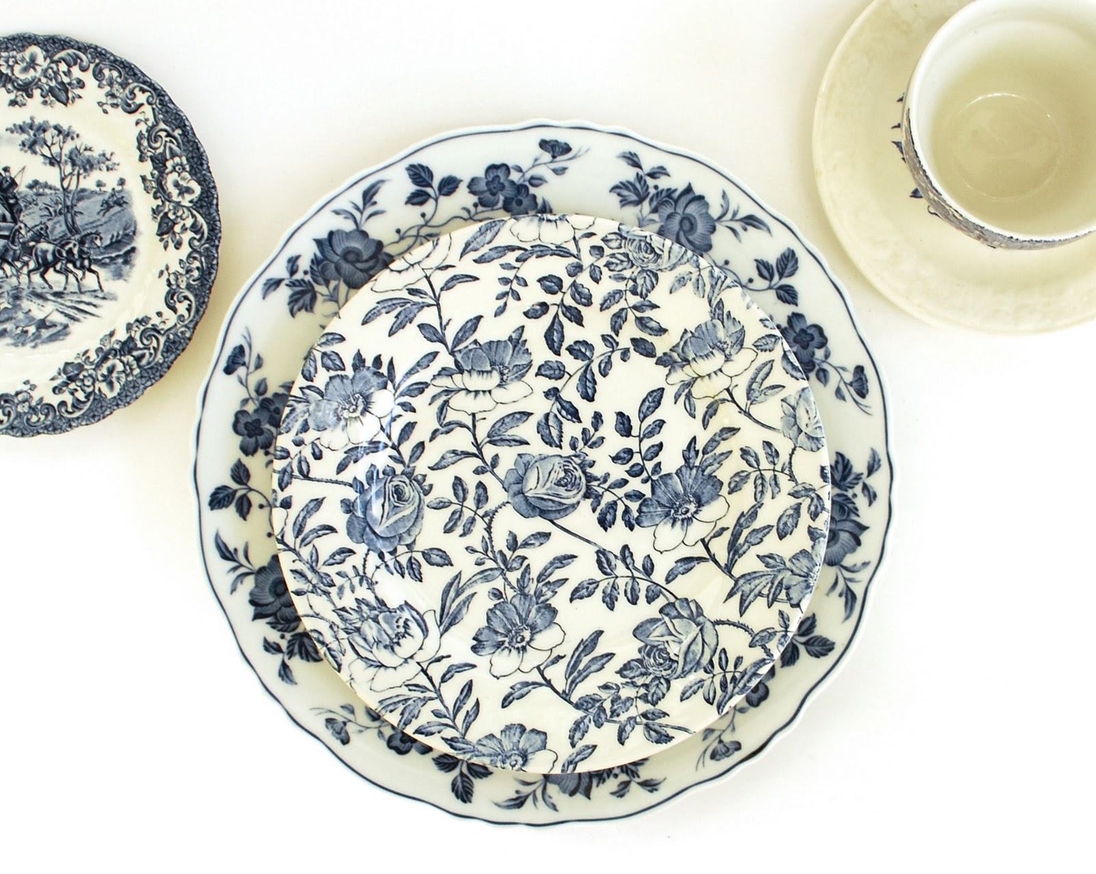 Antiquaria: The Copenhagen Vintage Fine China Collection