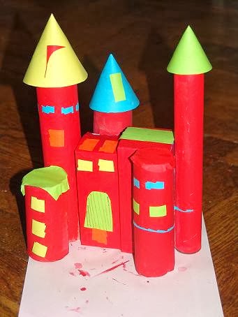 101bricolaje: Castel din tuburi de carton şi ambalaje