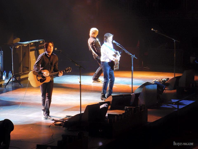 BEATLES MAGAZINE: PAUL AT O2 LONDON (2ND SHOW) - SETLIST - EXCLUSIVE PHOTOS