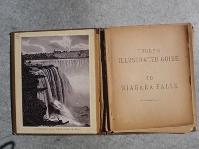BOOKTRYST: Collecting Souvenir Postcard Books