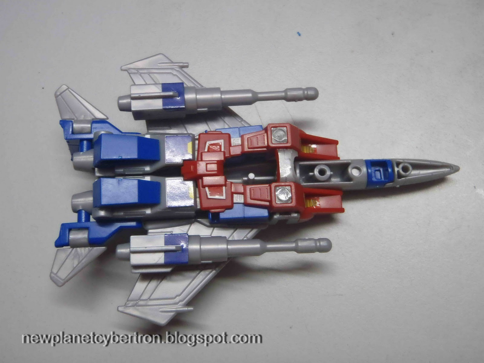 New Planet Cybertron: Transformers Review – G1 Starscream (Kabaya)