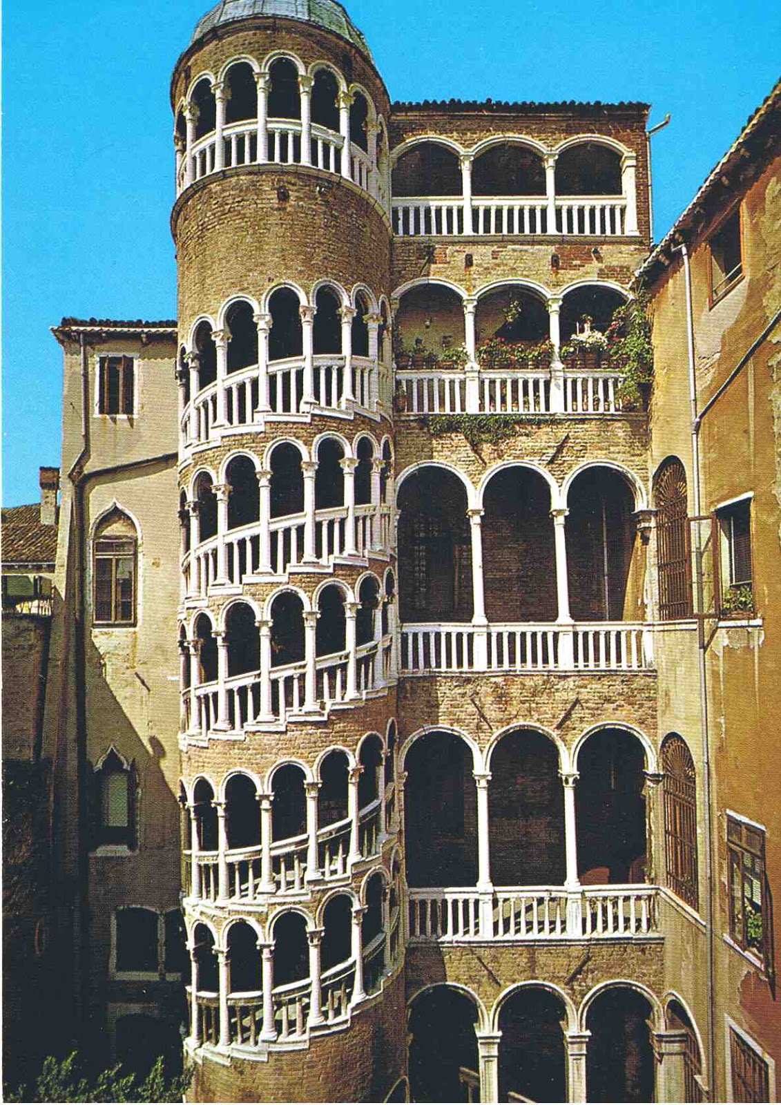 De qua e de la: LA SCALA CONTARINI DEL BOVOLO