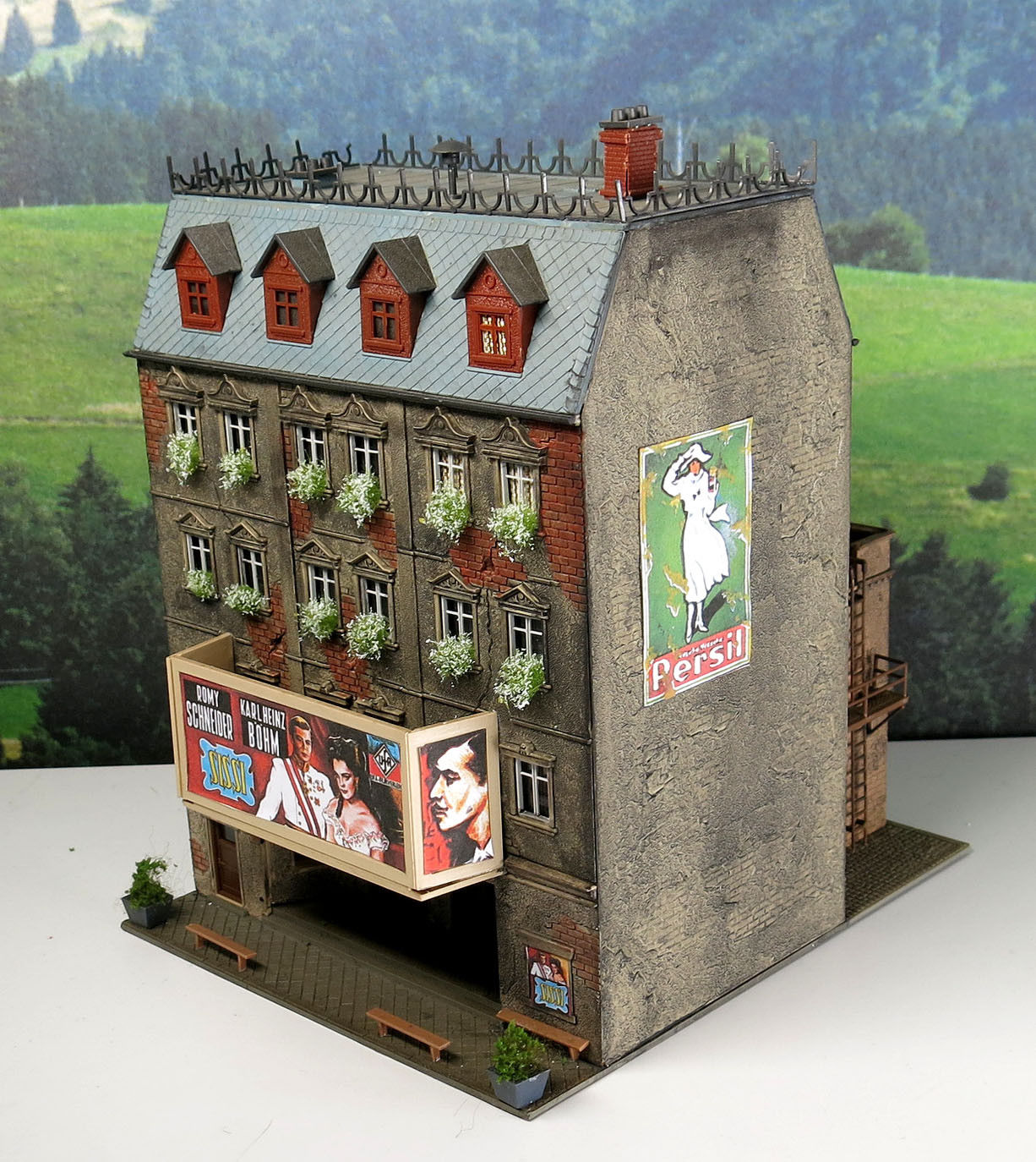 Bahnbauten H0/TT/N: Kino (Pola)