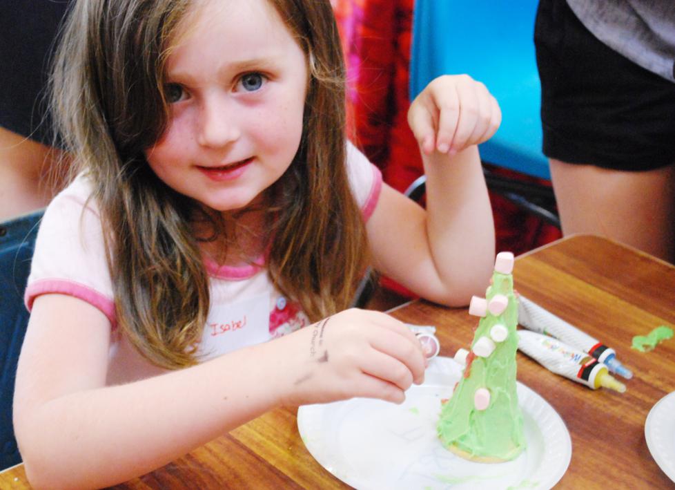 Messy Church @ Dapto Uniting: PHOTOS #2: Messy Christmas Dec '12