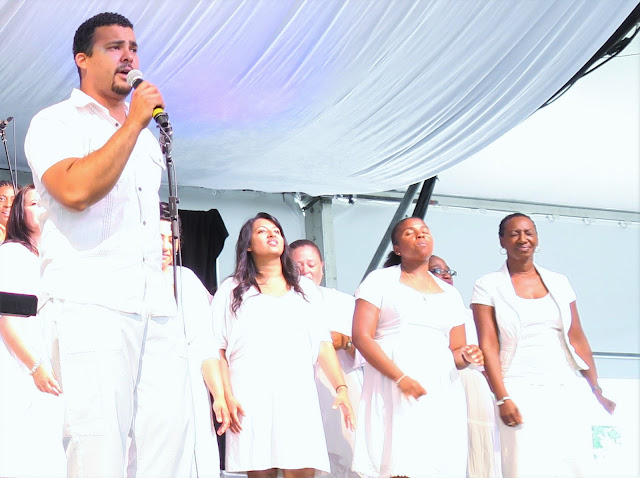 Living Rootless: Toronto: Jazz Festival 2016: Toronto Mass Choir