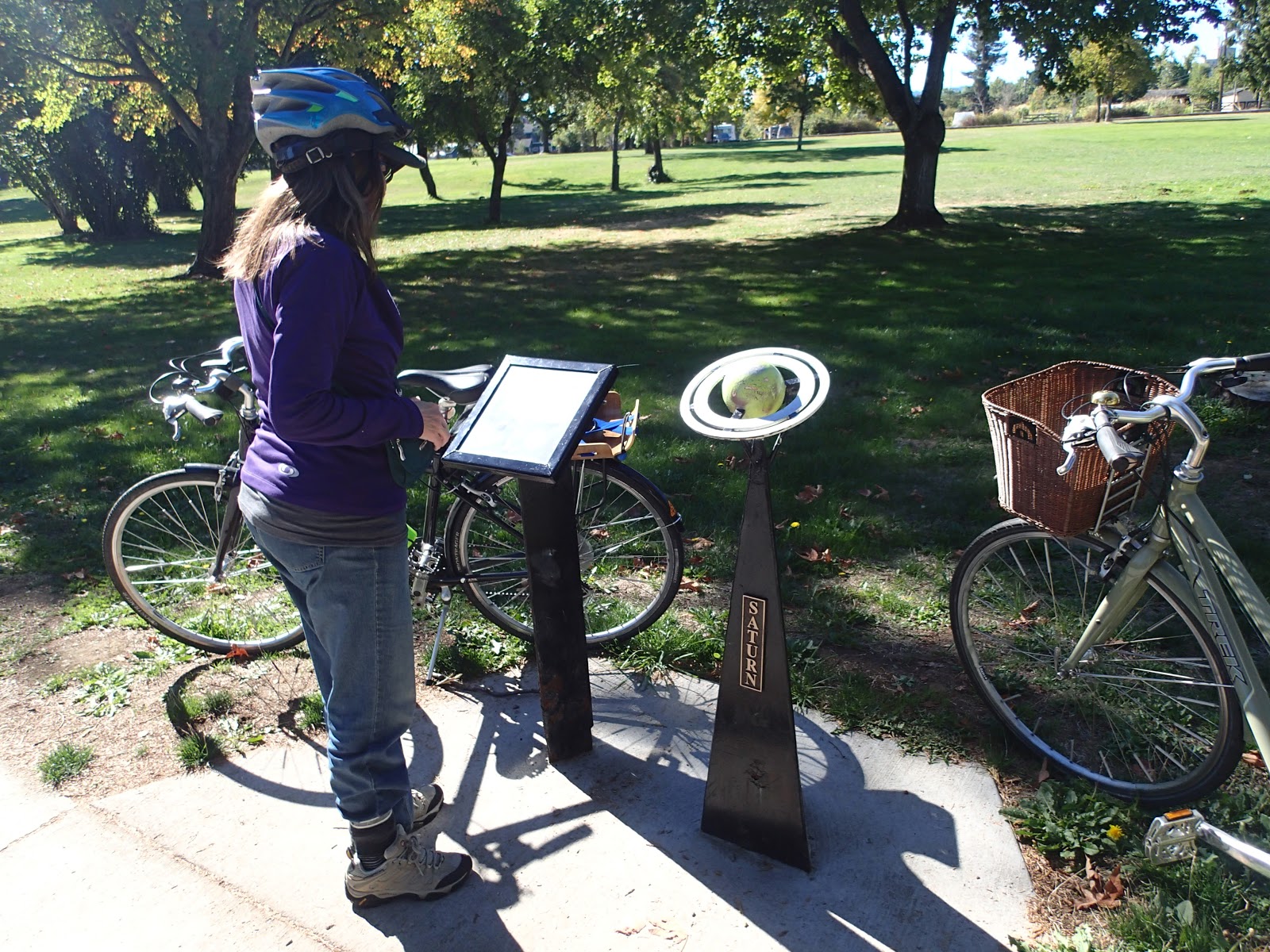 Kent's Bike Blog: Exploring the Solar System by Bicycle