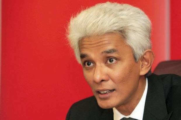 Another Brick in the Wall: Three men in a pub