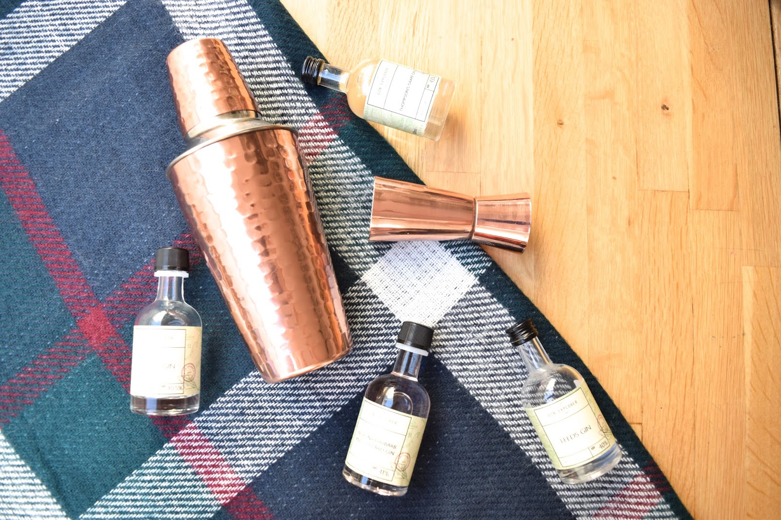 GIN-gle Bells* | Hannah Elizabeth