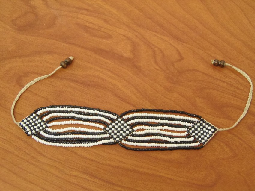 Tejidos y Artesania Wayuu: Pulseras y Collares