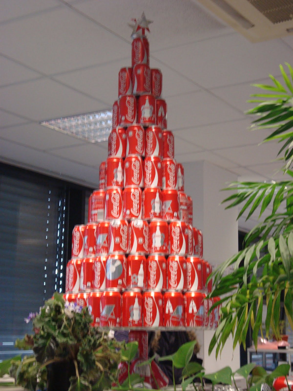 Oh look! A soda can Christmas tree