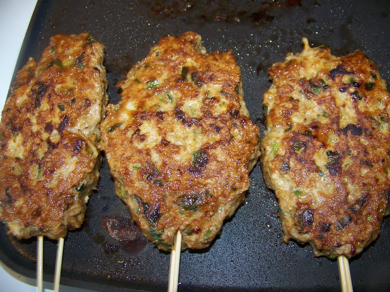 Kitchen Simmer: Chicken Kebab Gyro with Tzatziki Sauce (Throwback ...