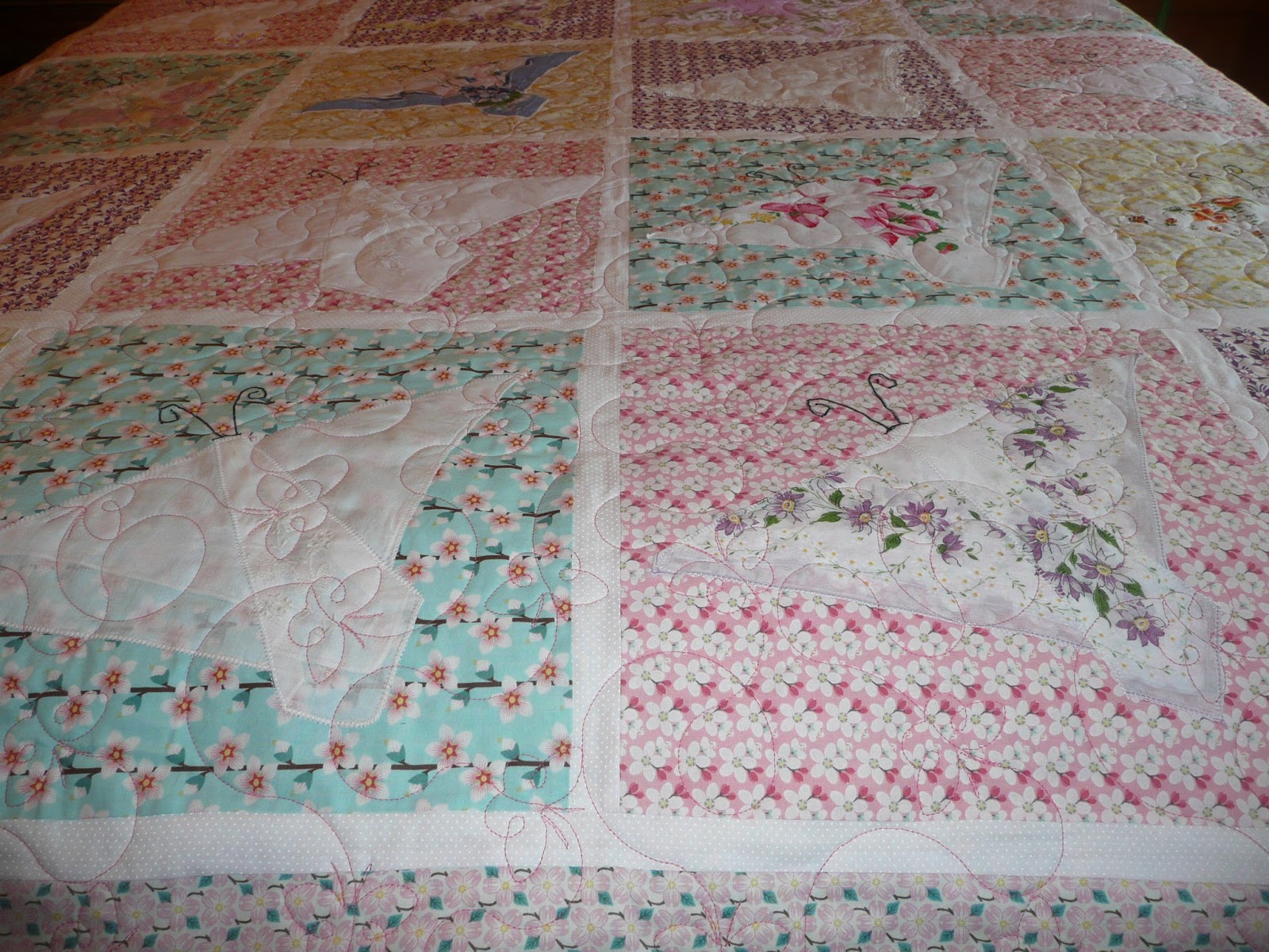 Acorn Ridge Quilting: Andrea's Butterfly Handkerchief Quilt