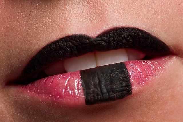 Make-Up, The Good, The Bad and the Damn Right Beautiful: February 2012