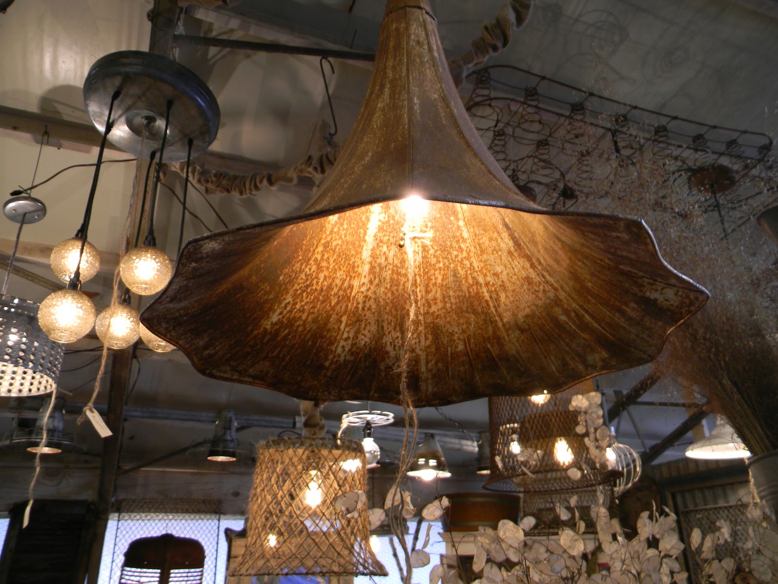 House Wren: Custom Lighting