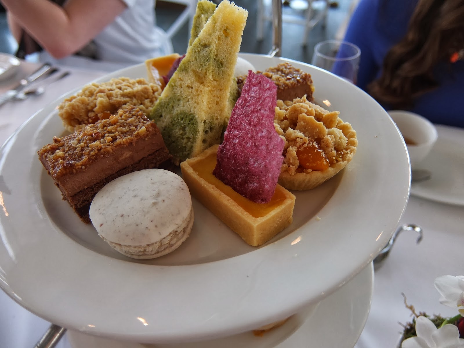 Afternoon Tea at the Old Course, St Andrews — Liquid Grain