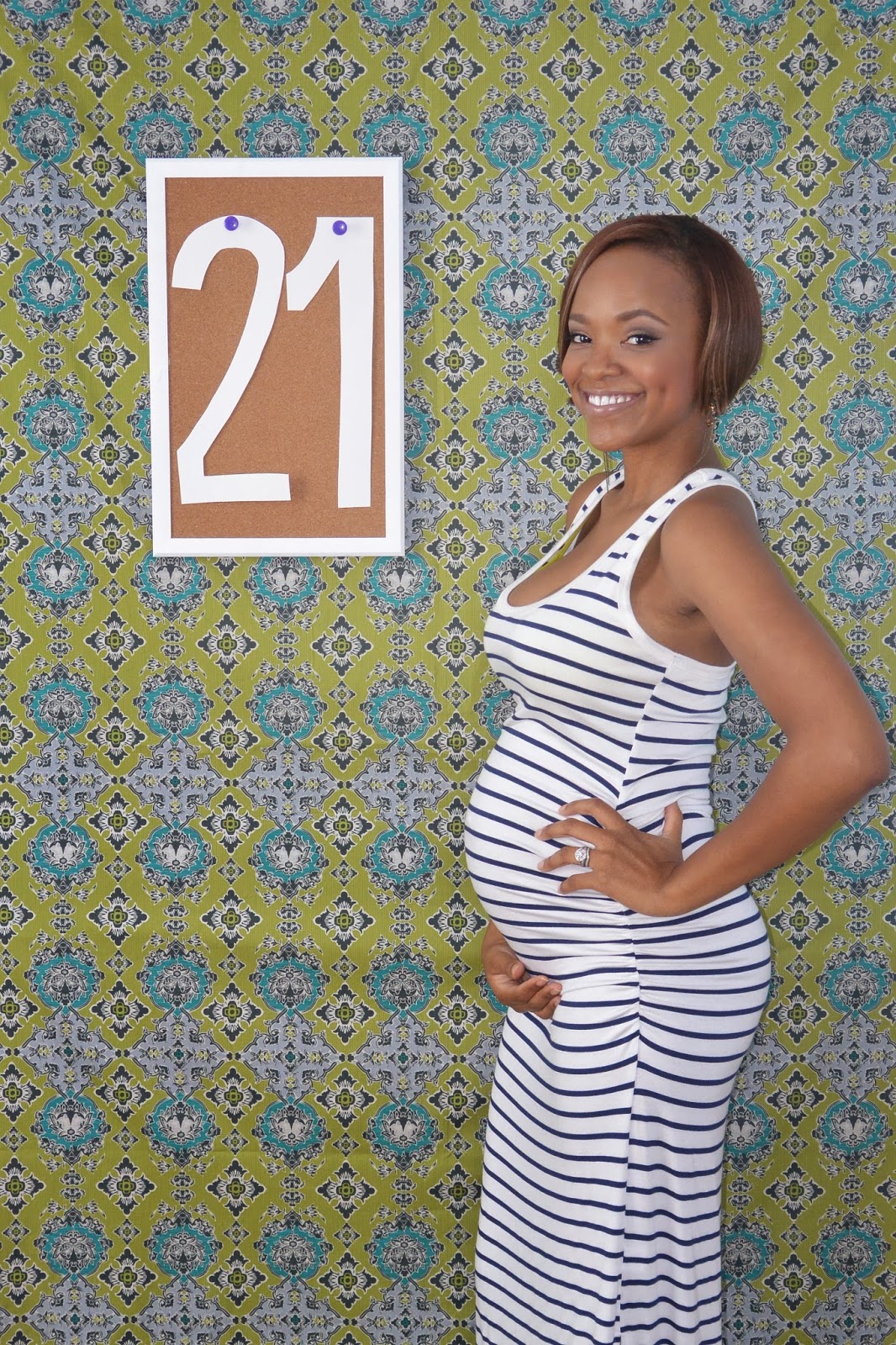 21 Weeks MrsHazleyAndABaby 21-weeks-mrshazleyandababy