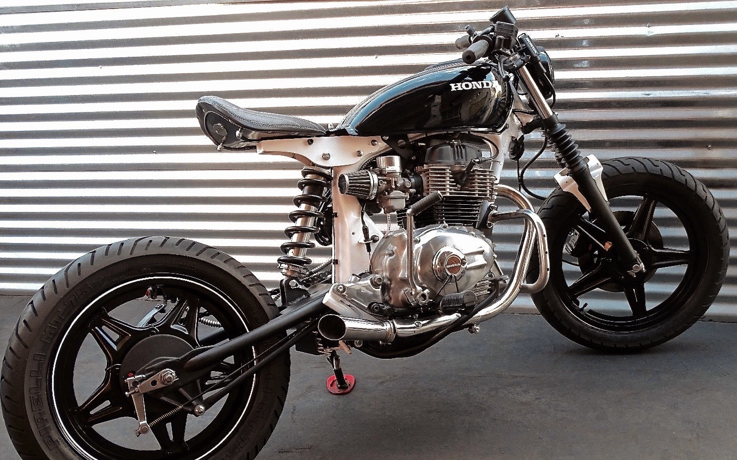 Custom-matic - Inazuma café racer