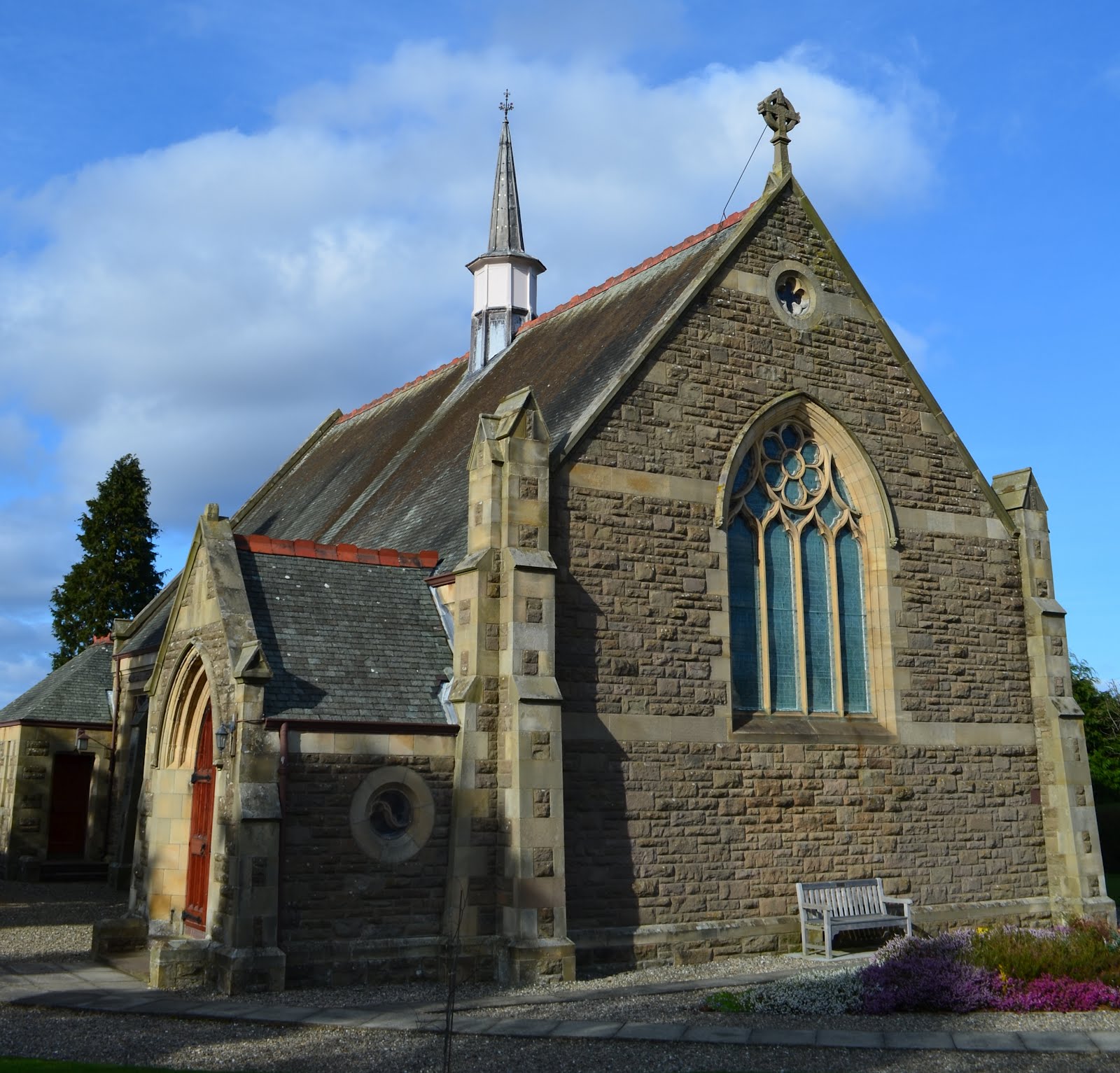 Tour Scotland: Tour Scotland Photographs Parish Church Dunning Perthshire
