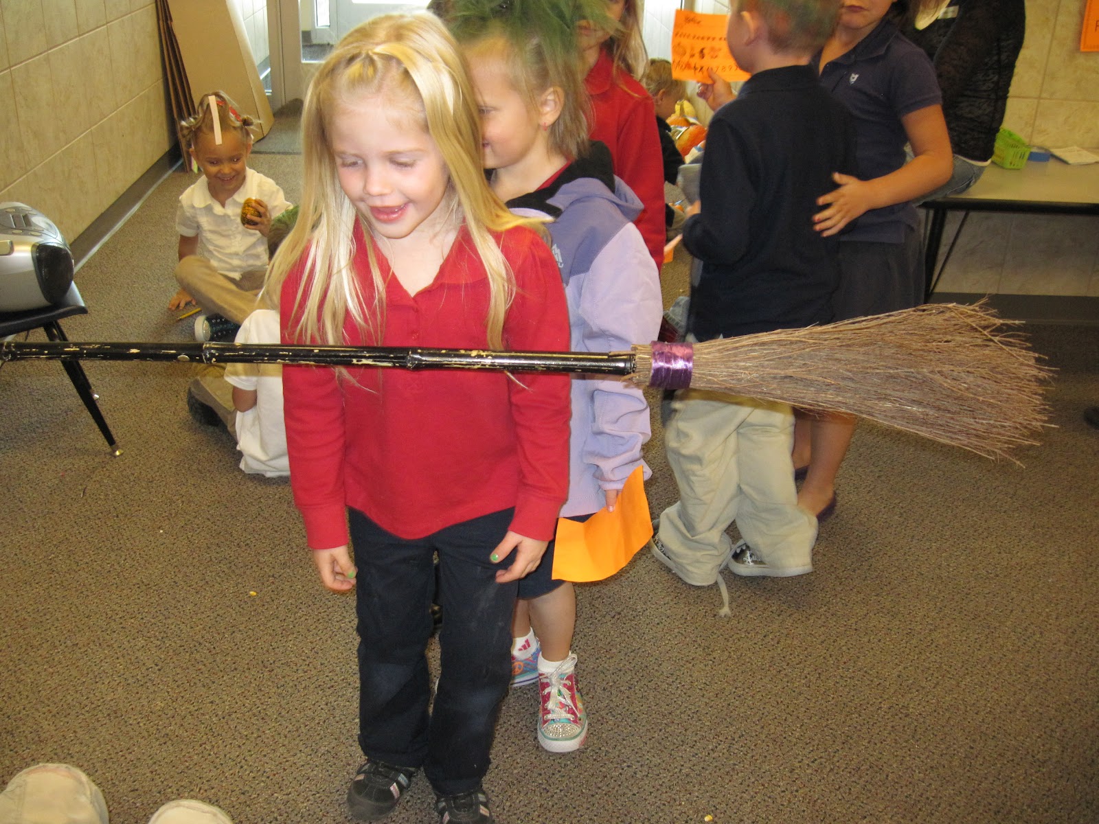 Teacher Idea Bank: Halloween Party Centers