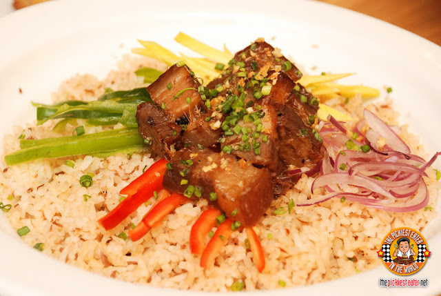 THE PICKIEST EATER IN THE WORLD: CEBU'S FAMOUS KUYA J'S, NOW IN MEGAMALL!