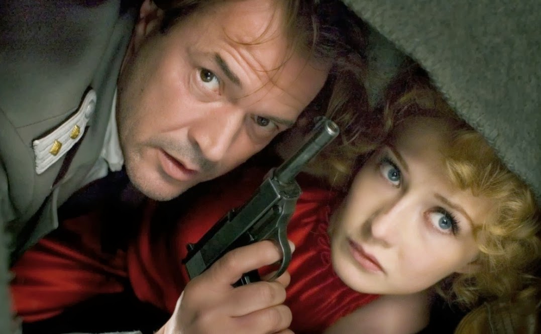 Esculpiendo el tiempo: El libro negro (Zwartboek, 2006) de Paul Verhoeven.