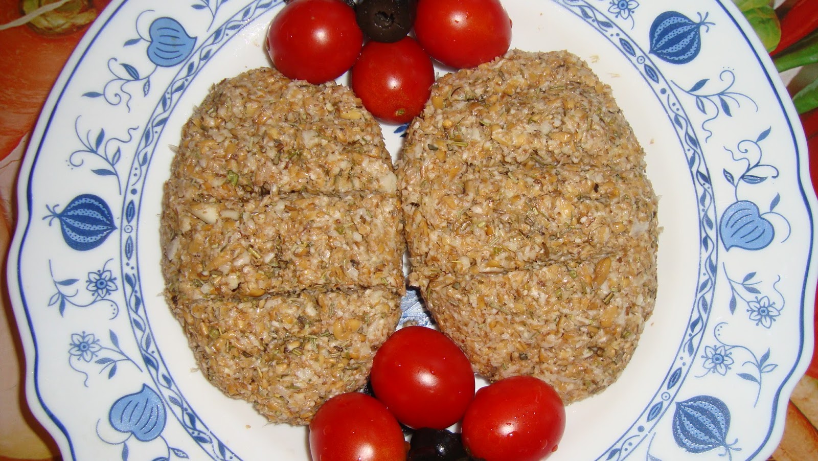 Elena Dimitrova: Сурови чеснови хлебчета от кълнове на тритикале с ...